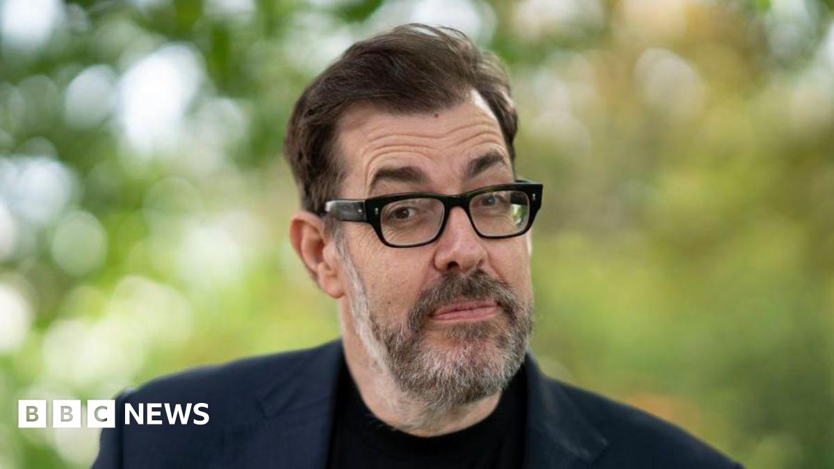 Richard Osman: I'm terrible at playing detective - BBC News
