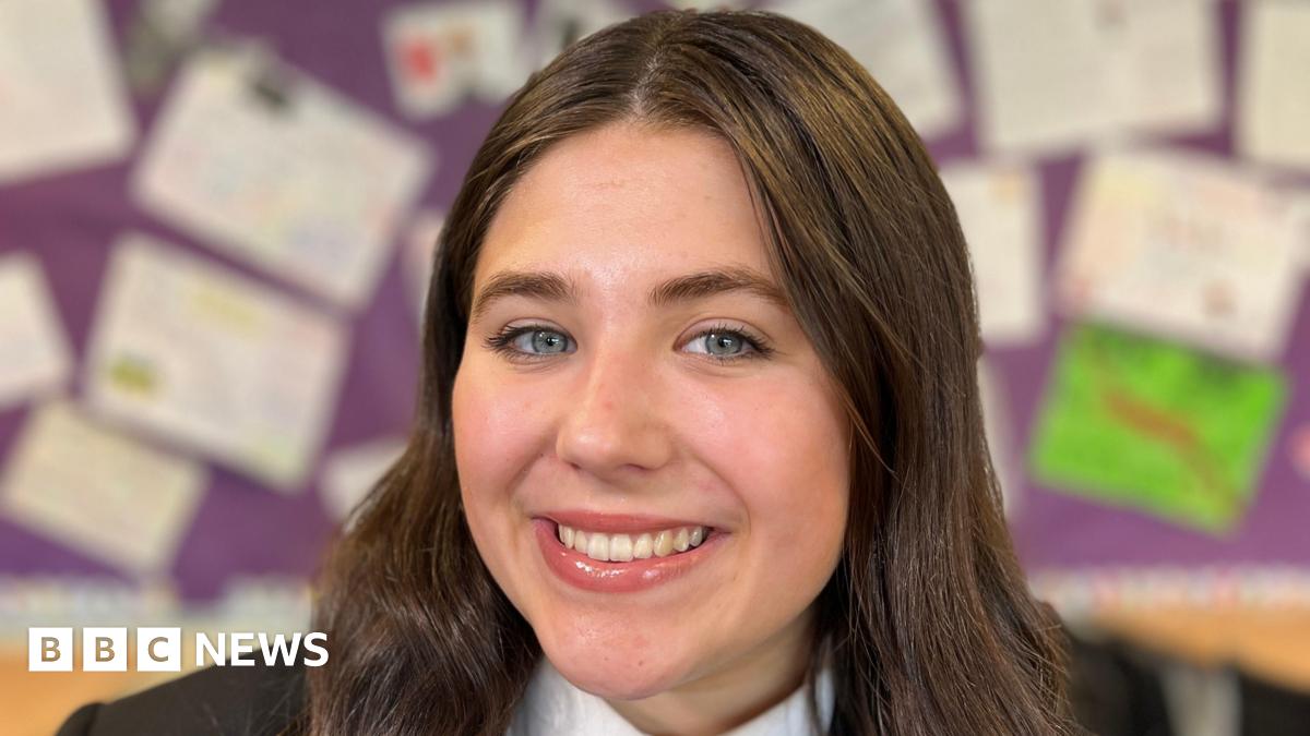 Does banning mobile phones stop friction in the classroom? - BBC News