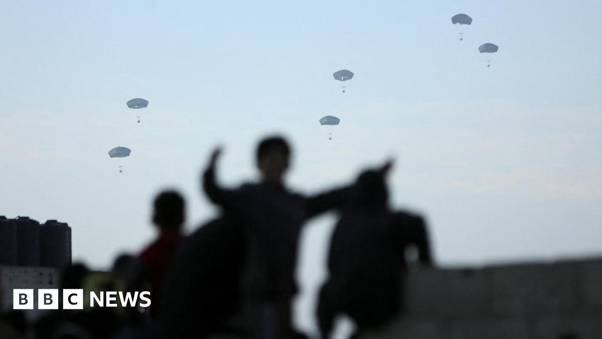 Gaza aid airdrop: Why delivering food from the air is controversial ...
