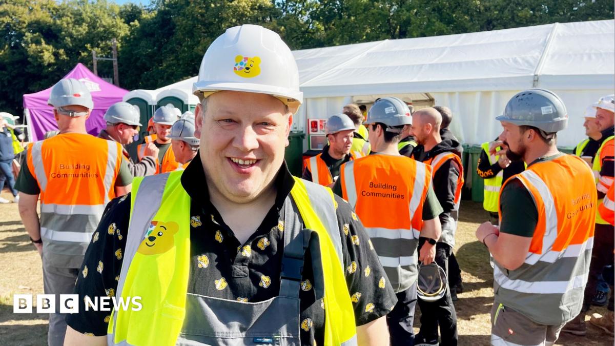 Childhood cancer charity DIY SOS build is completed in Northwich - BBC News