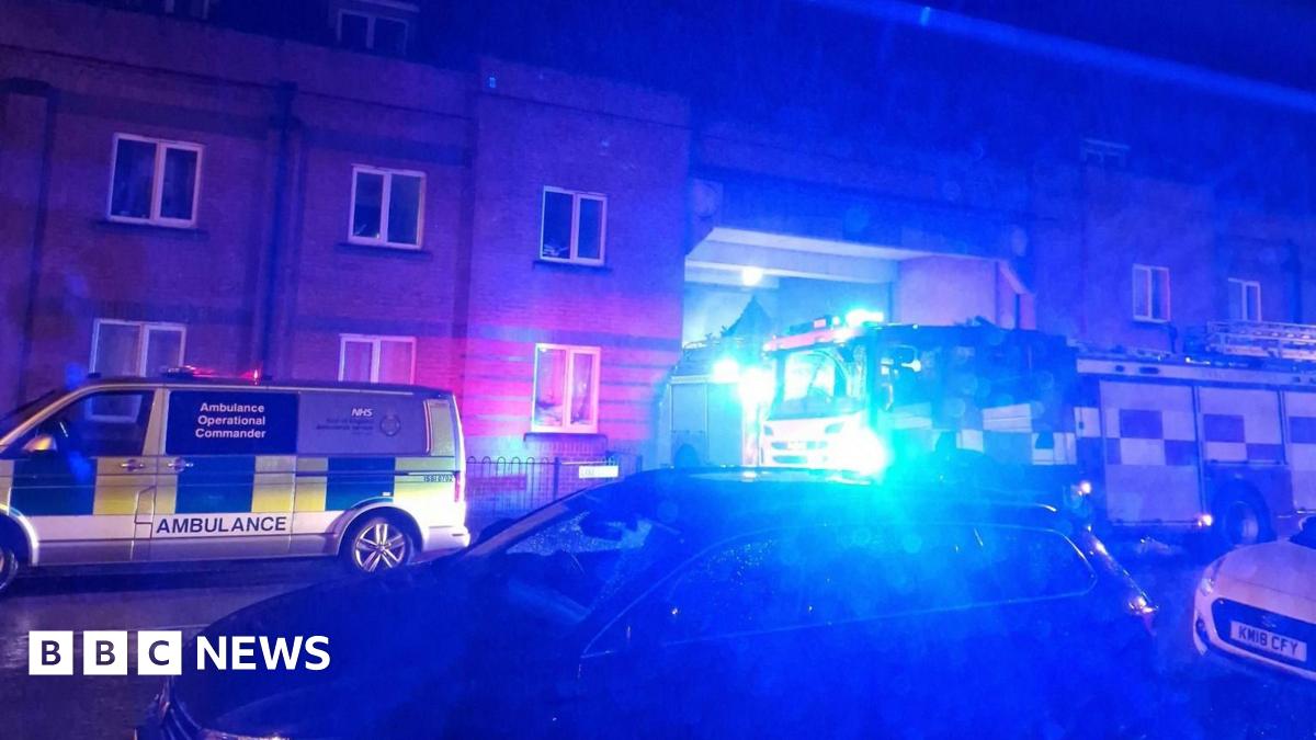 Wisbech fire sees residents evacuated from home - BBC News