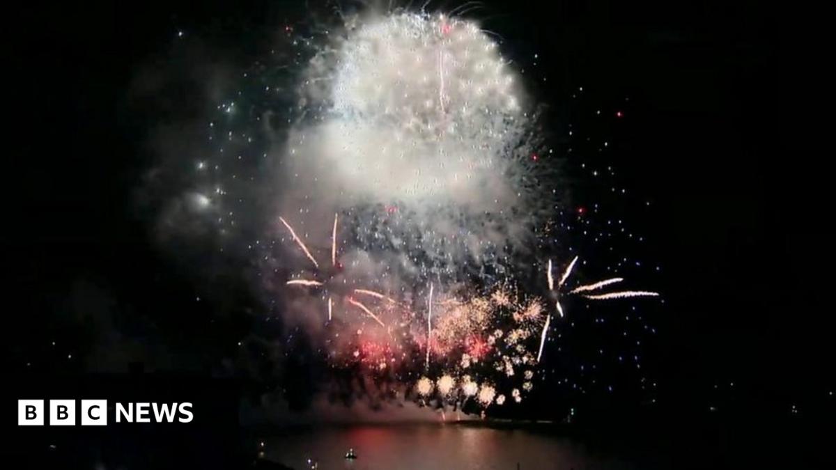 Devon-based company wins British Firework Championships - BBC News