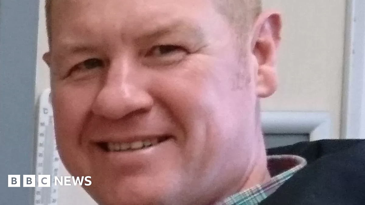 Councillor's 'white man's country' Facebook post branded racist - BBC News