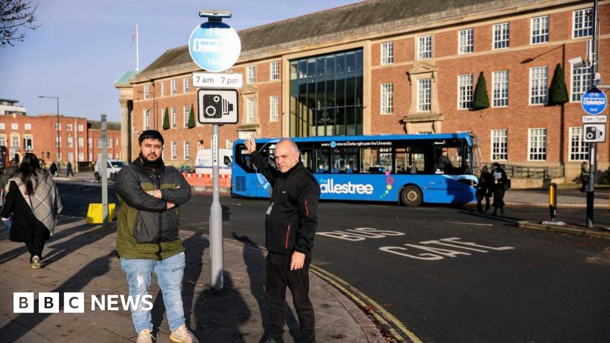 Derby taxi drivers criticise 'unfair' and 'ridiculous' bus lane - BBC News