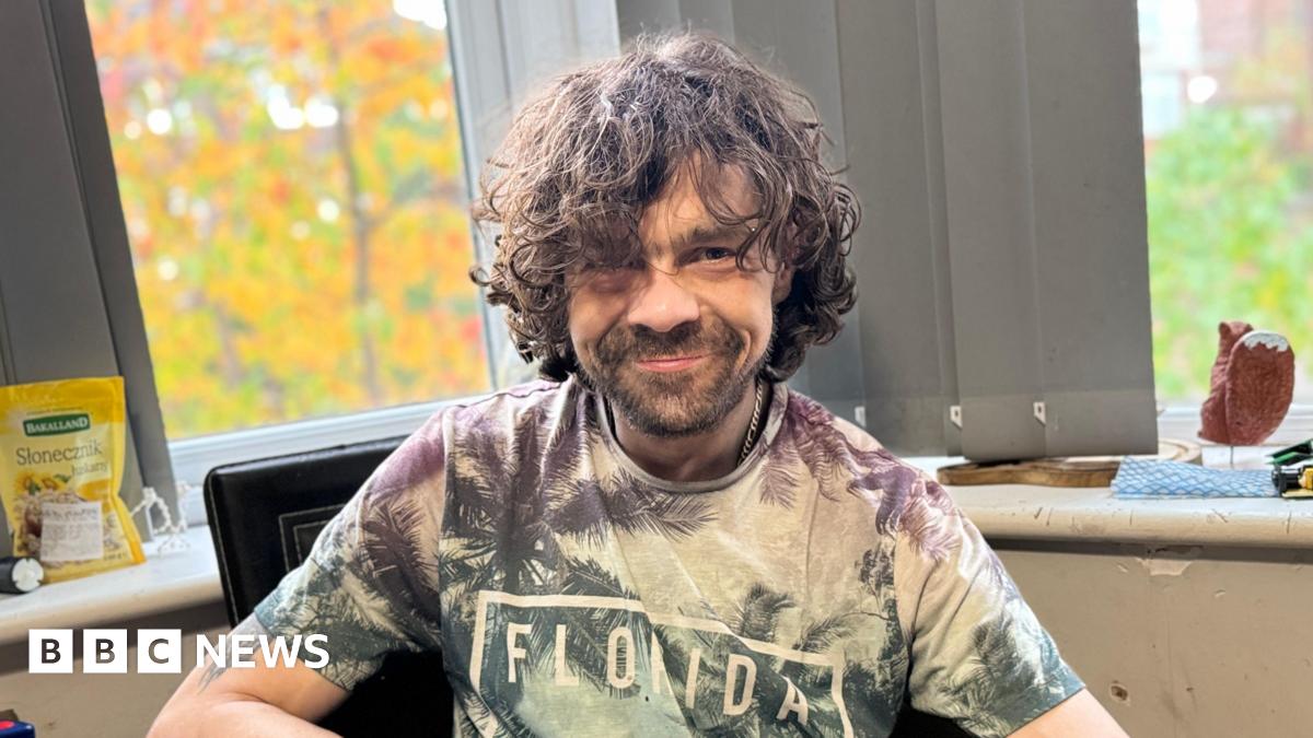 Nottingham: 'Being homeless is like giving up every dream I had' - BBC News