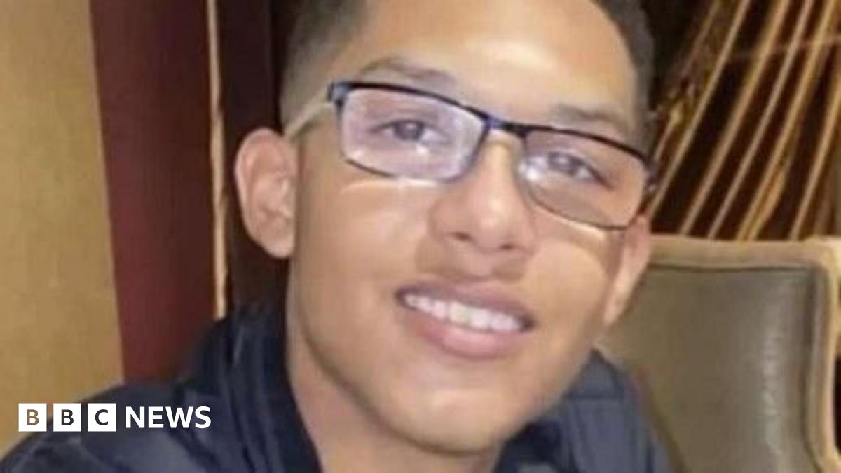 Five men in court over fatal Wolverhampton shooting - BBC News