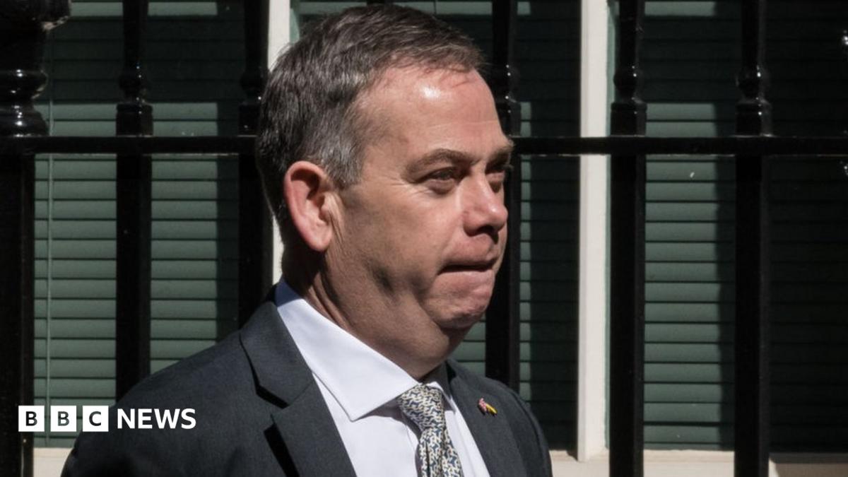 Nigel Adams: Conservative MP says he backs party despite quitting - BBC ...