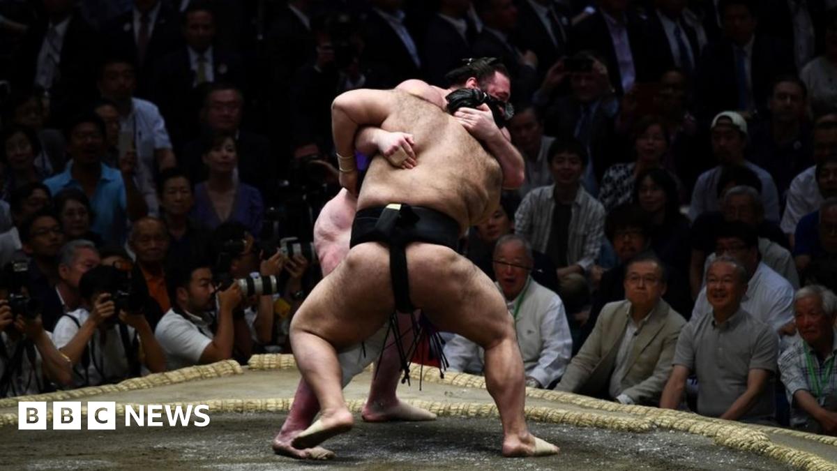 Sumo wrestler dies one month after concussion - BBC News