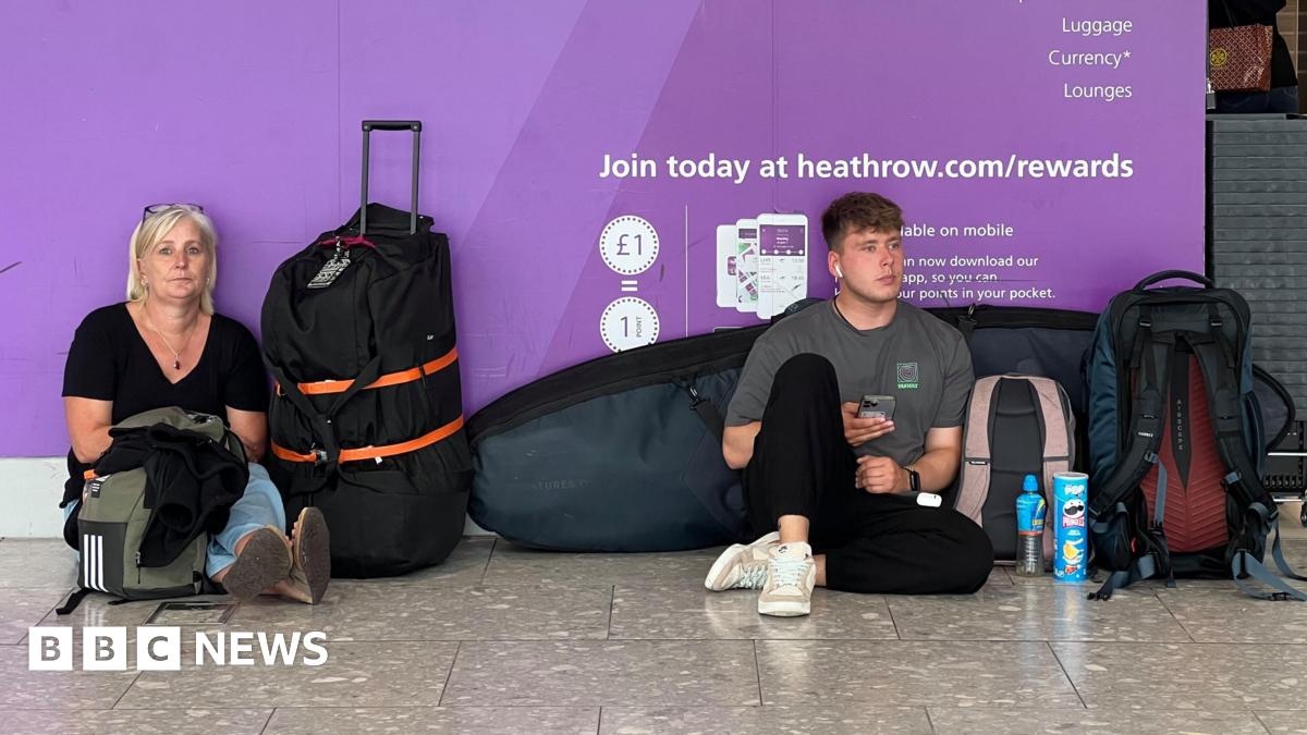 Heathrow cyber-attack: Airports warn of second day of disruption - BBC News