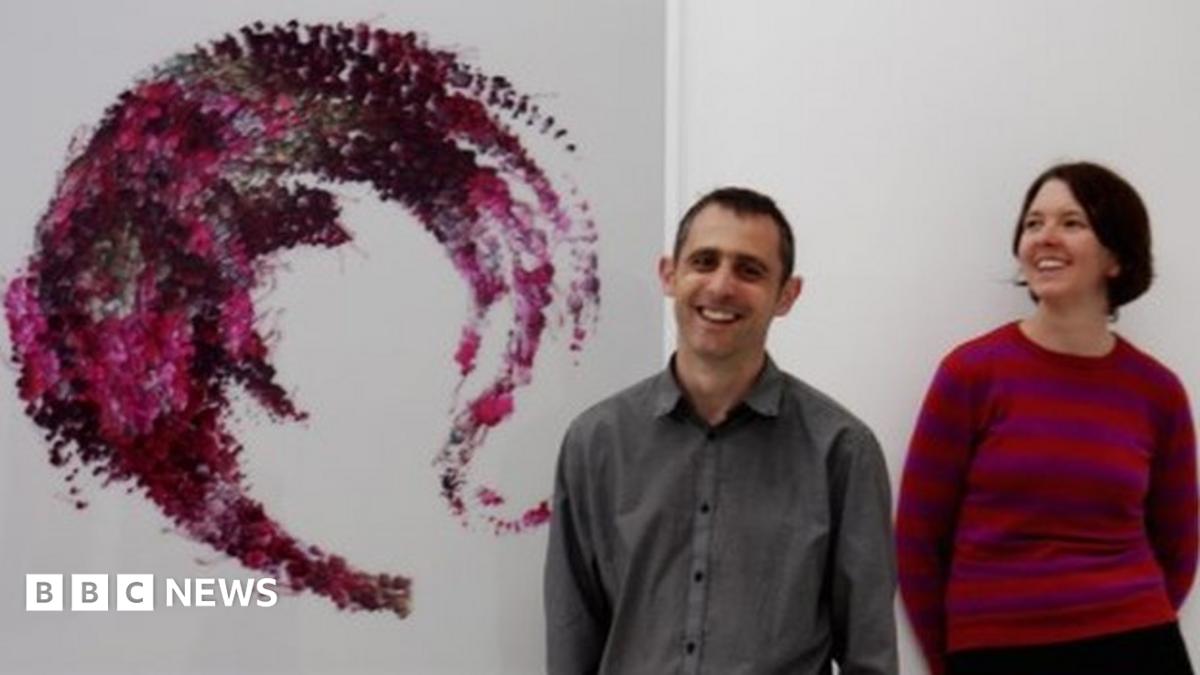 Paisley pattern to be created 'for everyone alive' - BBC News