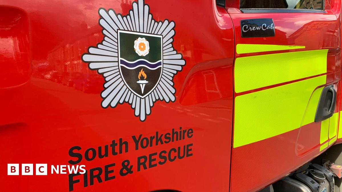 South Yorkshire fire service praised after making improvements - BBC News