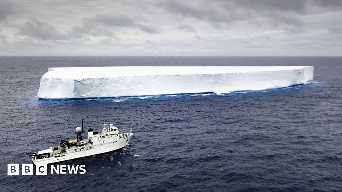 Oceans' extreme depths measured in precise detail - BBC News