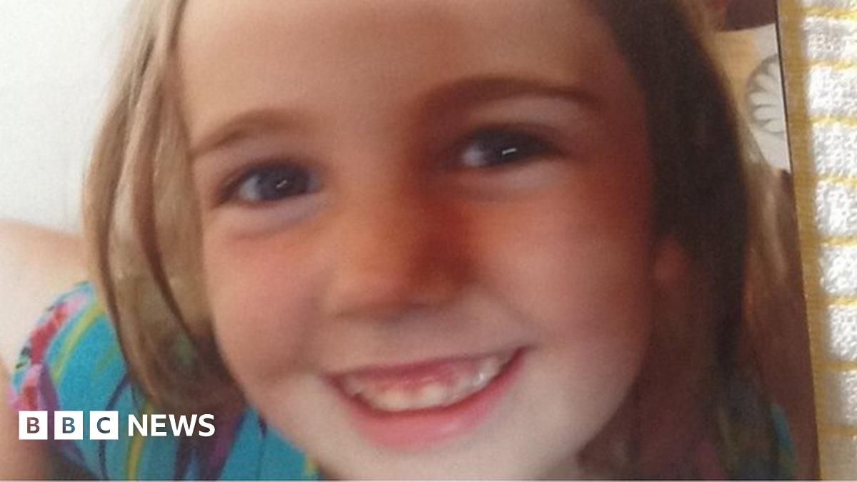 Medicinal cannabis: Health Minister signs licence for Ava Barry - BBC News