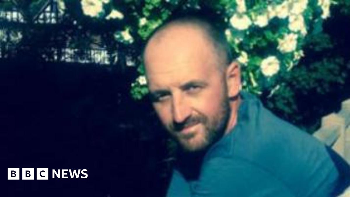 Tributes for 'beloved' dad killed while cycling through village - BBC News