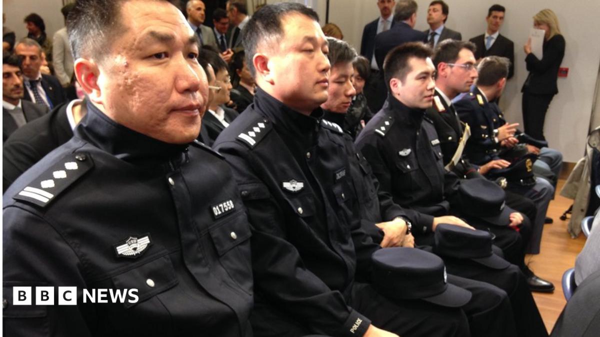 Chinese police to patrol in Italy in pioneering experiment - BBC News