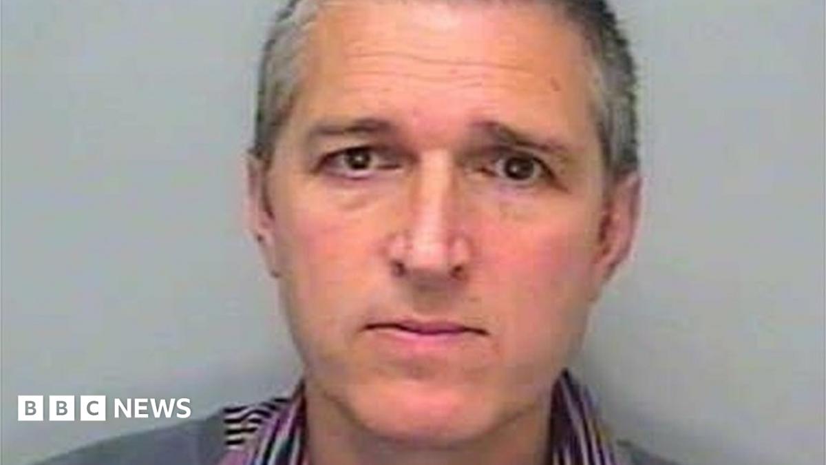 Mark and Lee Chapman jailed for Devon pensioners swindle - BBC News