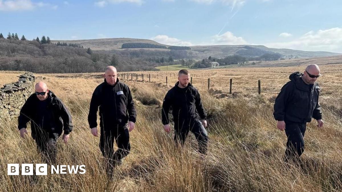 Major search for missing 80-year-old 'keen walker' last seen in ...