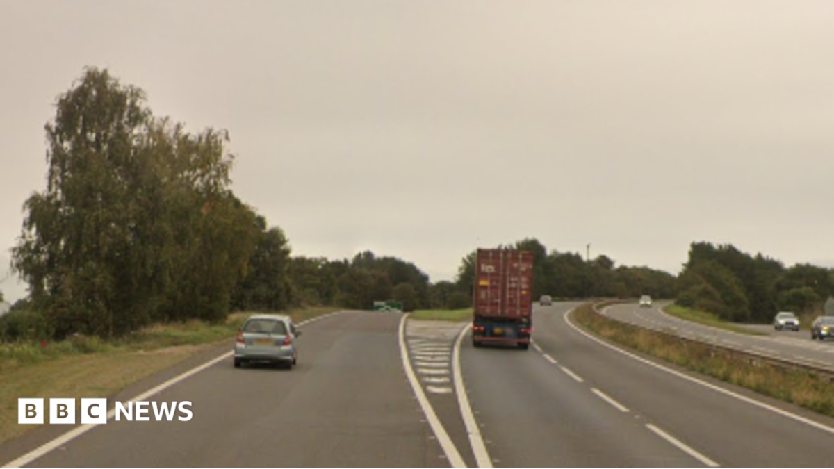 A12 closed in both directions after serious collision - BBC News