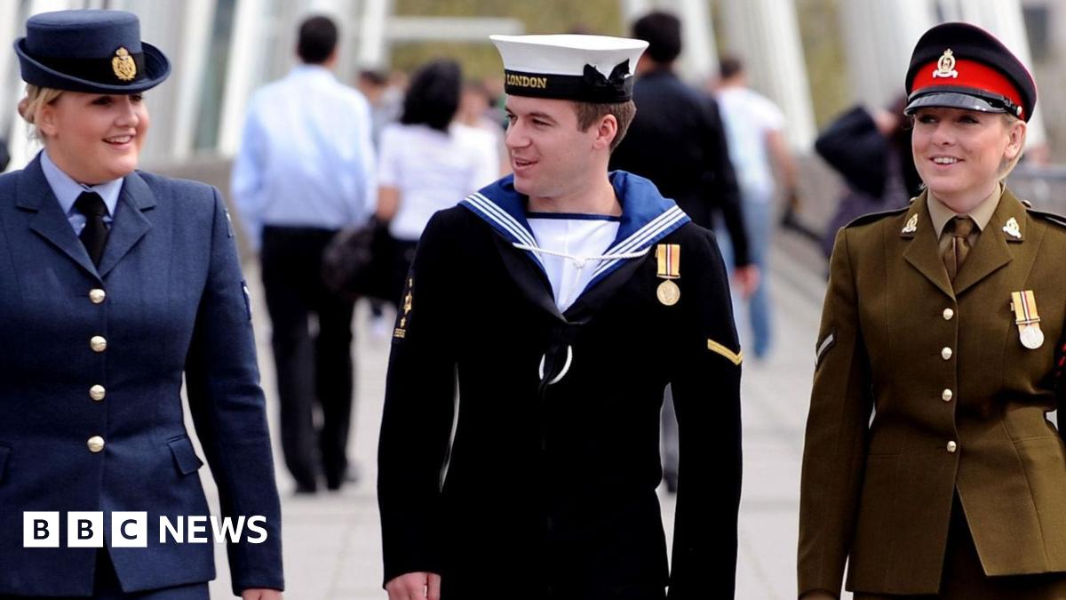 Shropshire NHS offers veterans and families chance at new career - BBC News