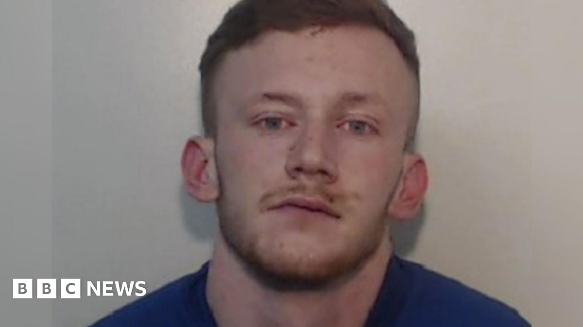 Murderer who went on run jailed for Tameside drugs turf war shooting ...