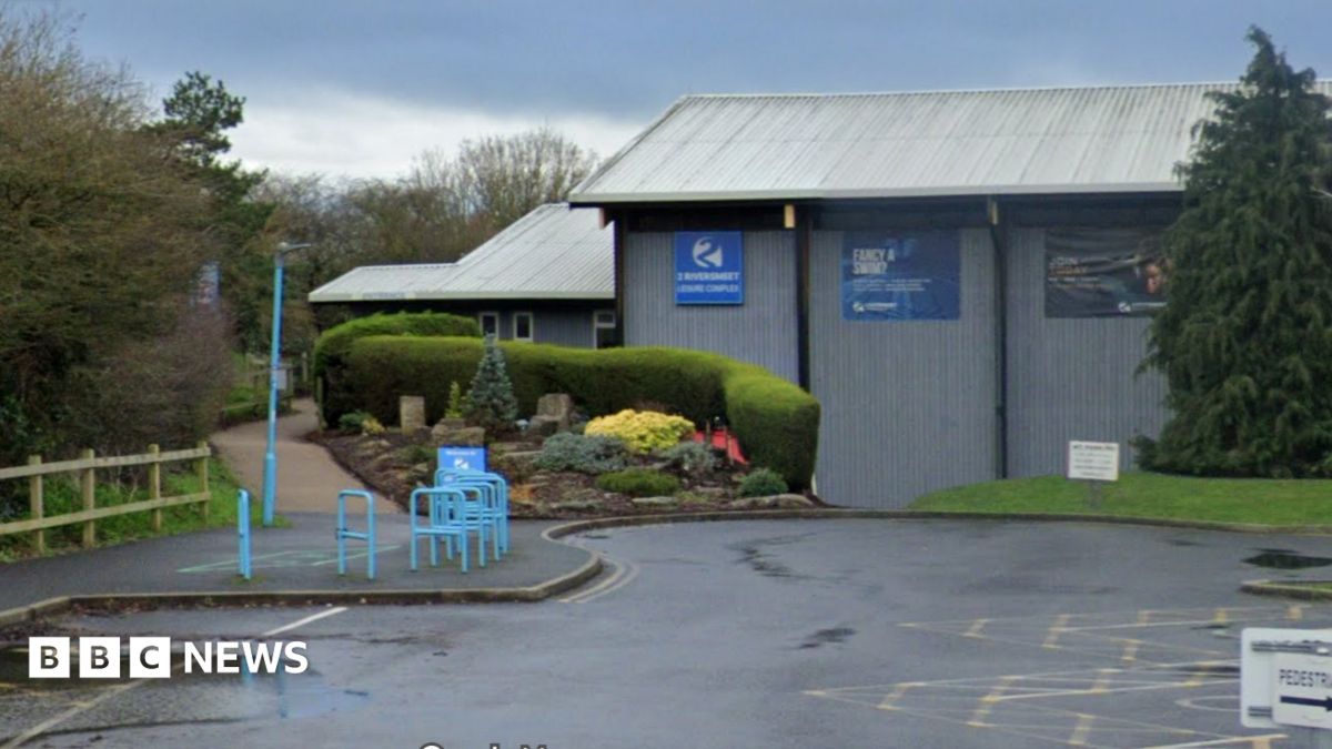 Council plans £1.8m Two Riversmeet Leisure Centre extension - BBC News