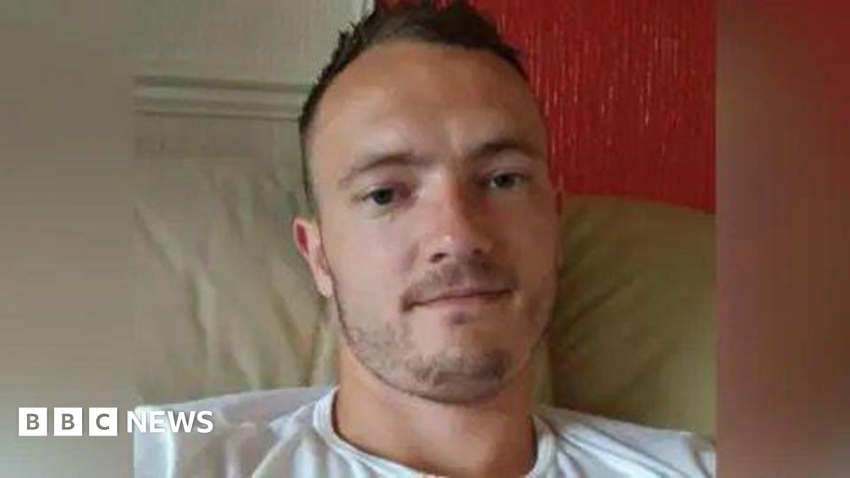 Ryan Burton murder suspect, 16, is charged - BBC News