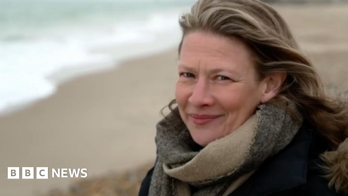 Jennie Gow: BBC F1 broadcaster tells of stroke recovery - BBC News