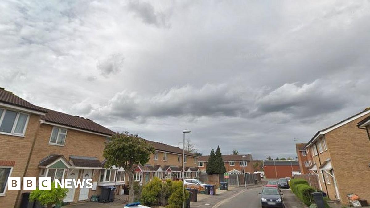 Chessington murder charge over woman's death - BBC News