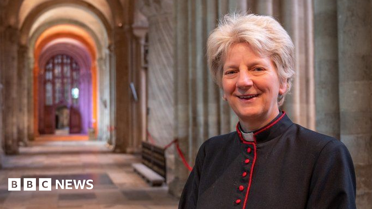 Norwich Reverend receives city's highest accolade - BBC News