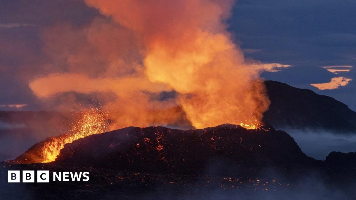 Iceland volcano: What could the impact be? - BBC News