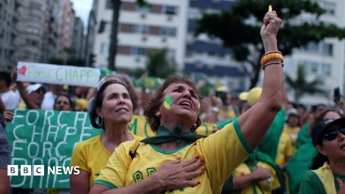 Brazil: Thousands marches against 'watered down anti-corruption bill ...