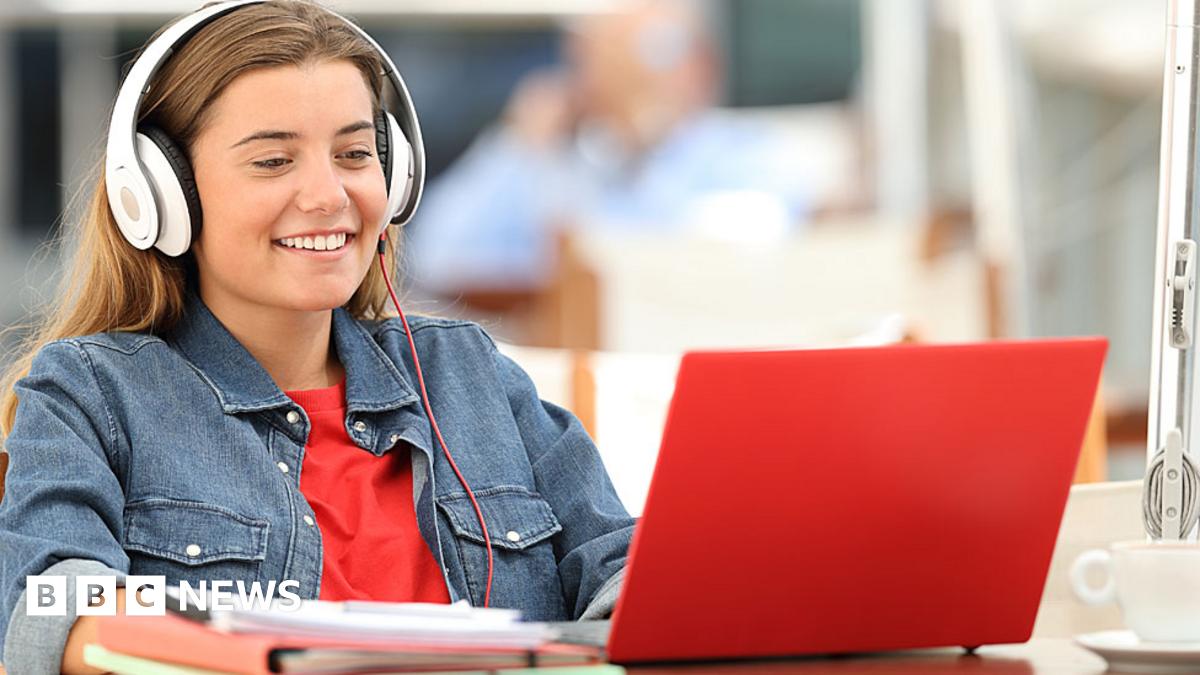 Coronavirus lockdown: Laptops offered for online school lessons at home ...