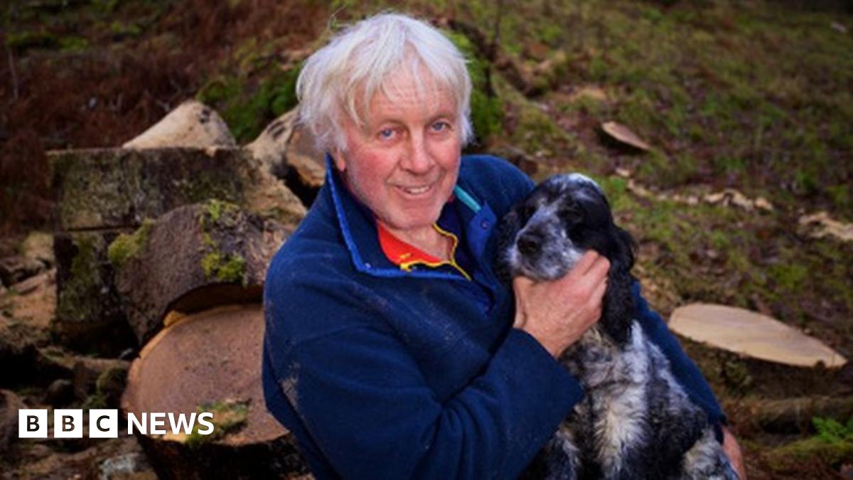 Mick Tighe wins mountain culture honour - BBC News
