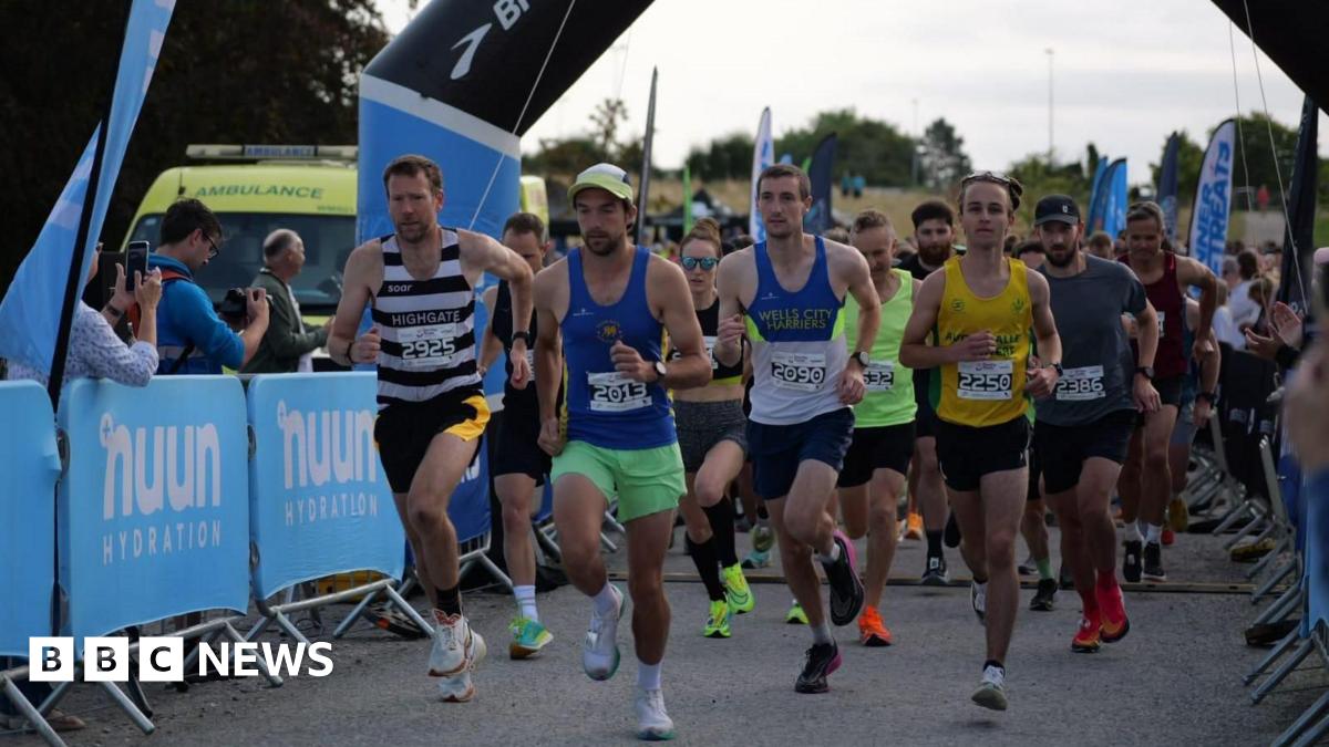 Swindon half marathon returns after six years - BBC News