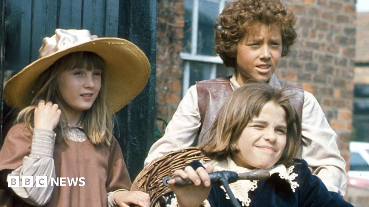 Disabled characters in fiction - BBC News