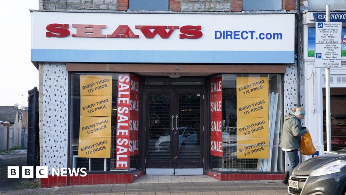 Future of Shaws the Drapers in doubt as all stock sold - BBC News