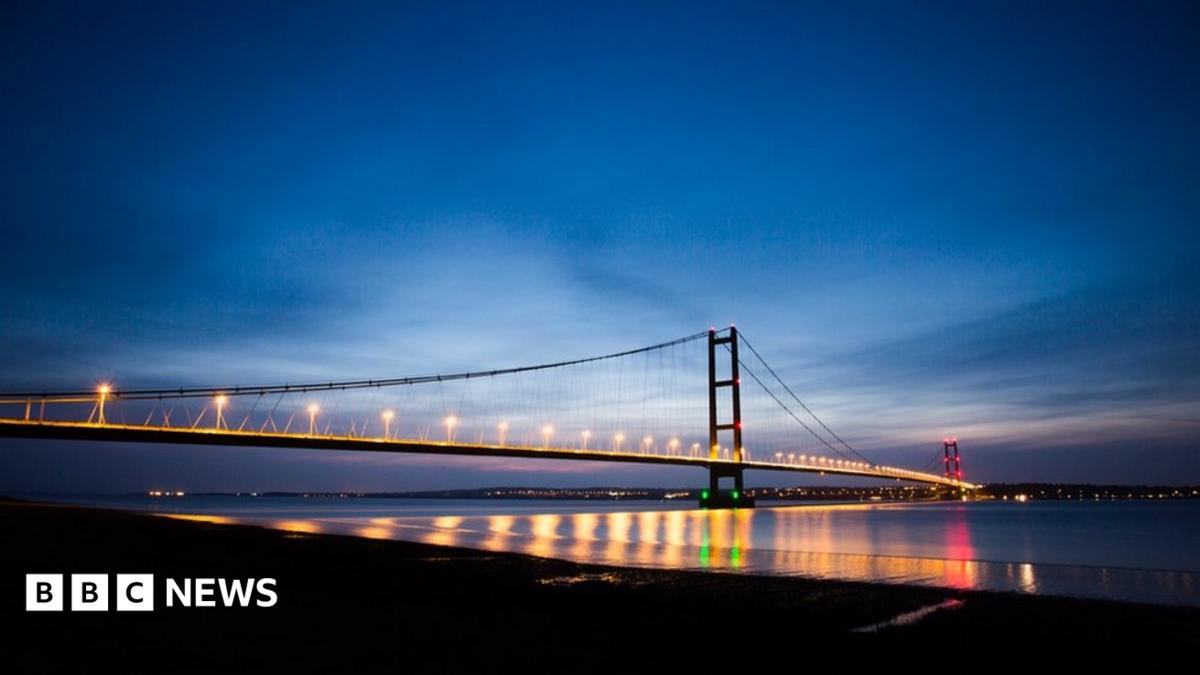 Humber Bridge footpath to close for City of Culture display - BBC News
