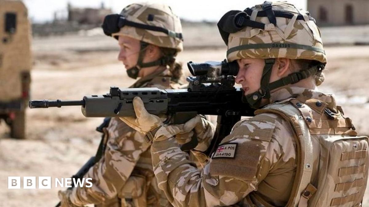 Women to serve in close combat roles in the British military - BBC News