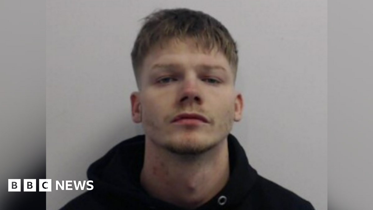 Bury: Robber tied up victim with own shoelaces then left DNA on table ...