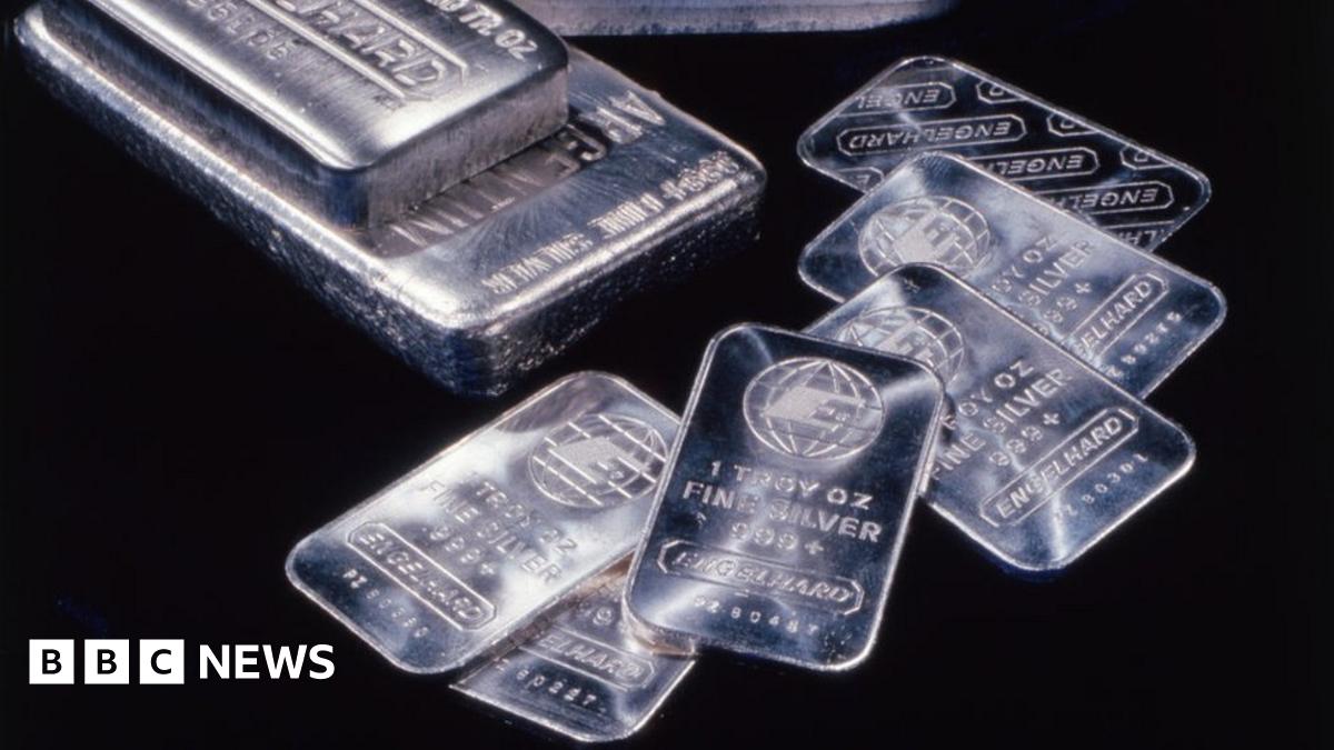 GameStop investor battle moves on to silver as prices surge - BBC News