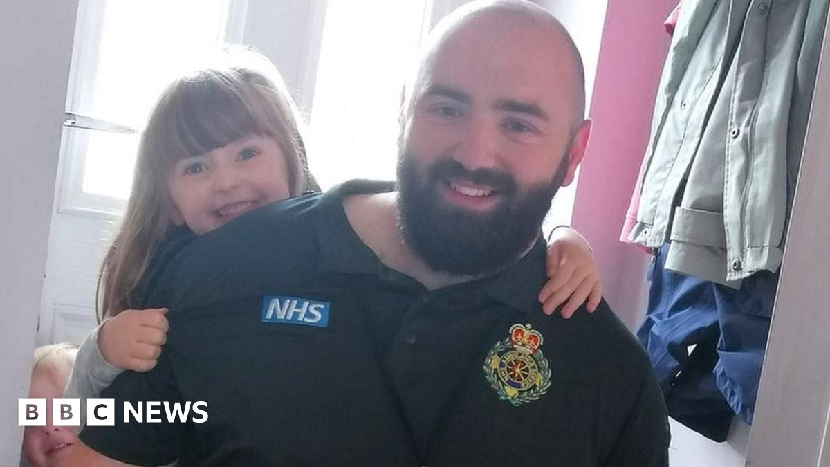 Co-workers pay tribute to paramedic killed in Rainford crash - BBC News