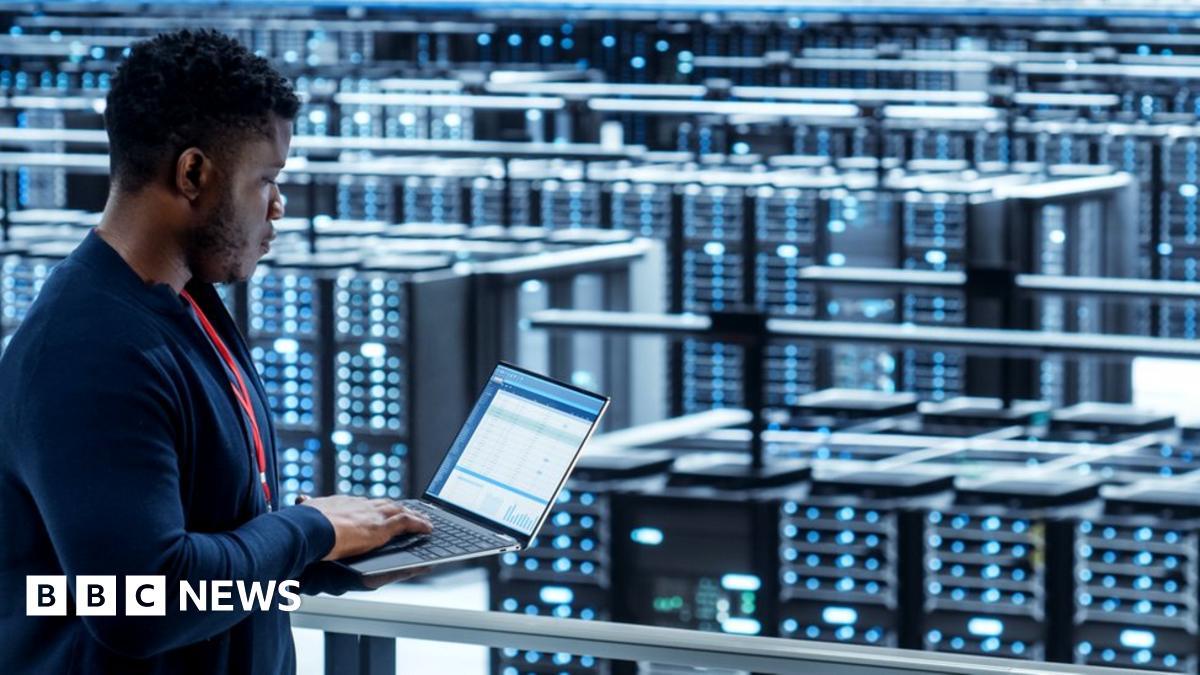 Can we make the internet less power-thirsty? - BBC News