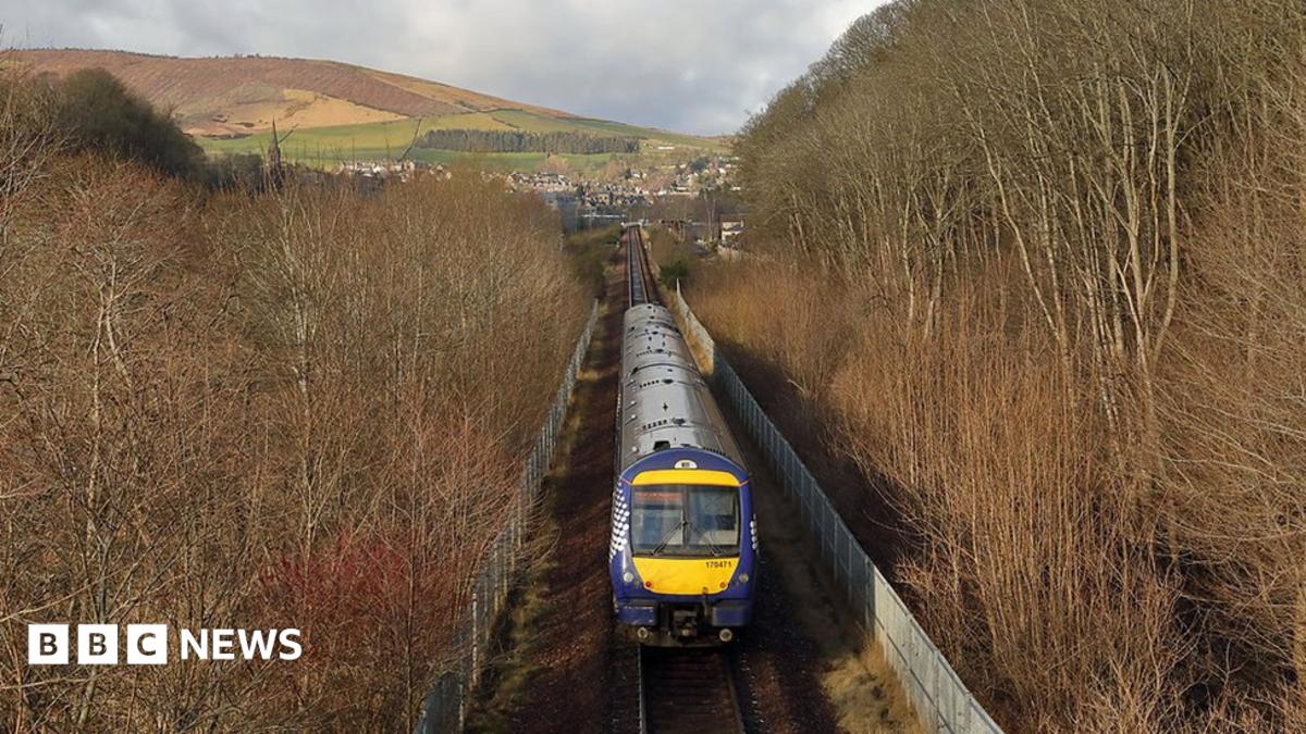 Borders Railway extension delay frustrations aired - BBC News