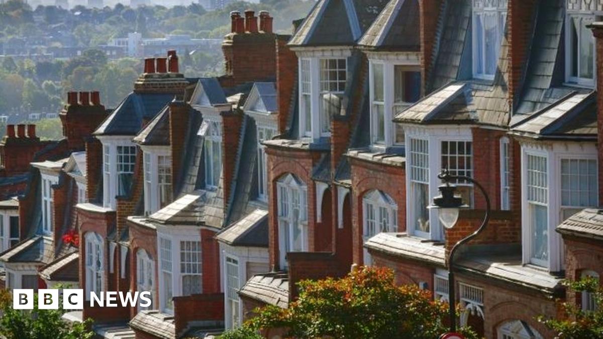 UK house prices see highest growth in six years in 2020 - BBC News