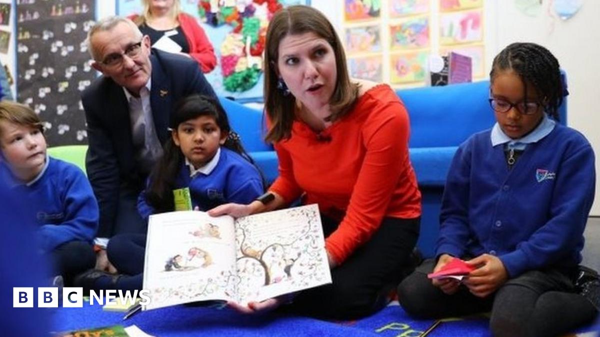 General election 2019: Lib Dems promise 20,000 more teachers - BBC News