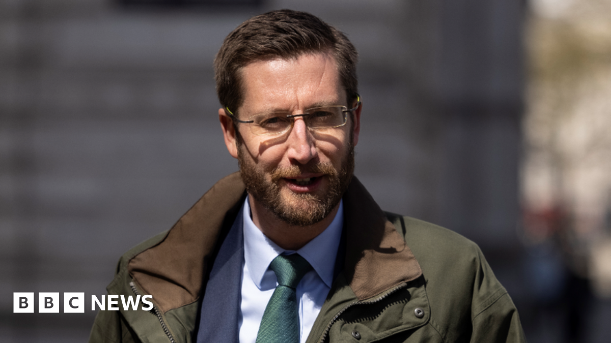 Calling us the Blob is insulting, says top civil servant - BBC News