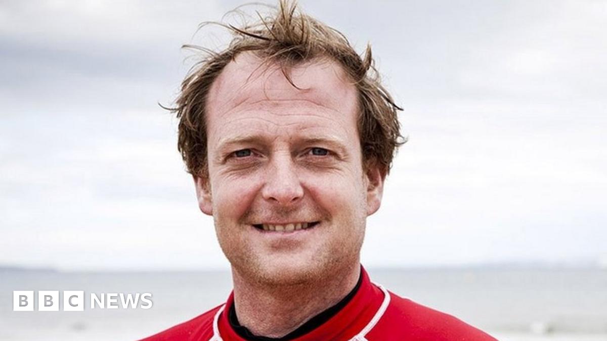 Sailor Jamie Mears died in Italy mountain bike fall - BBC News