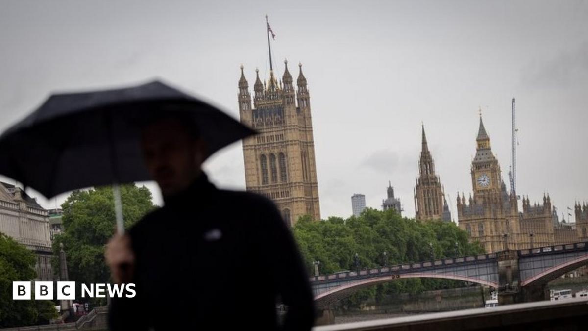 New MPs' code of conduct to tighten lobbying rules - BBC News
