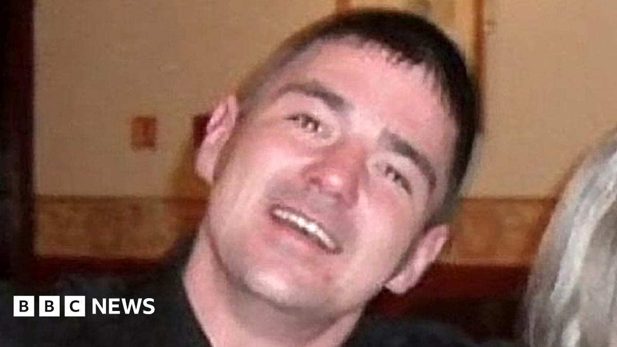 Man faces murder charge over ambulance death - BBC News