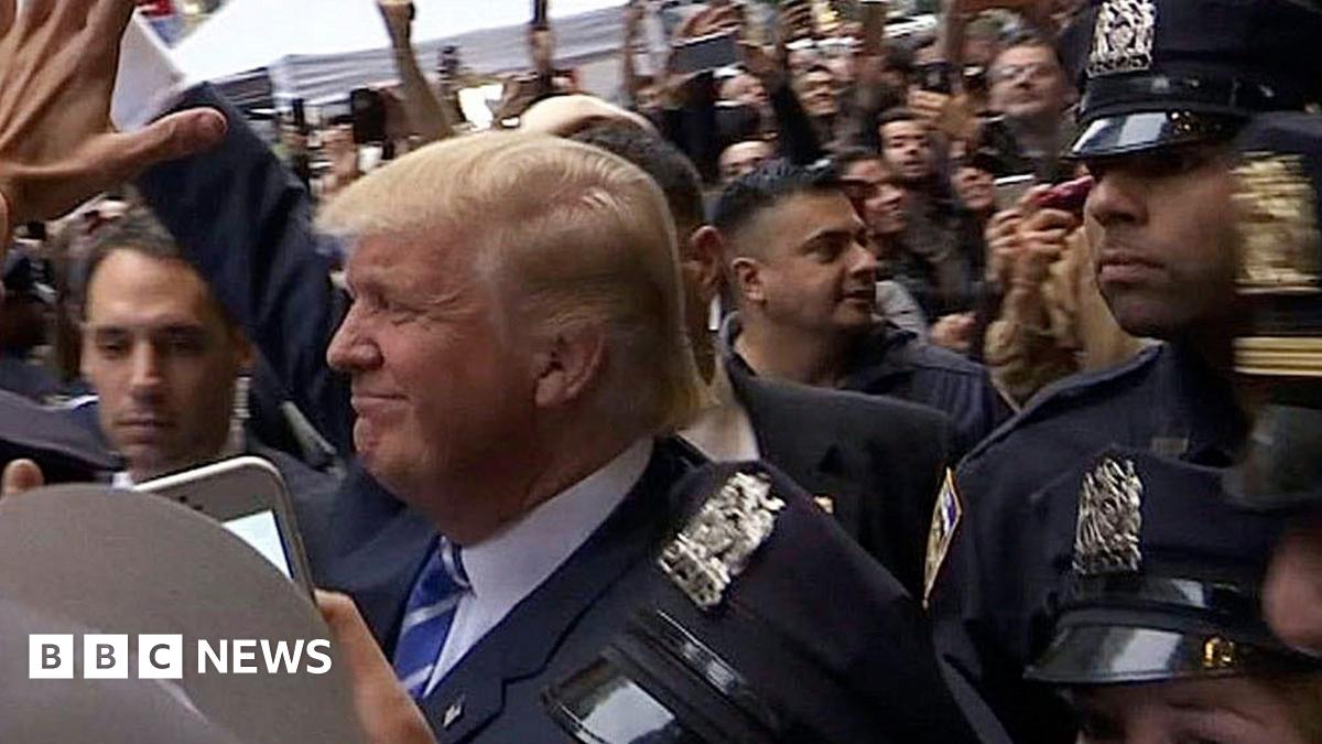 US election: Trump camp on attack ahead of debate - BBC News